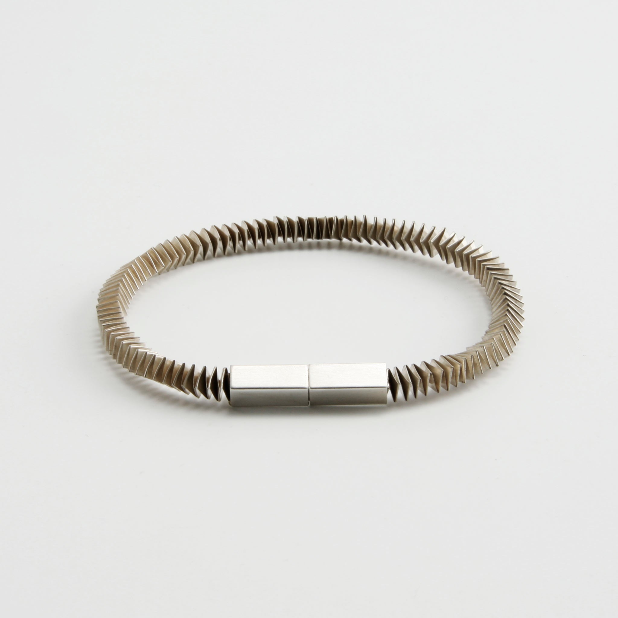 Paperchain Bracelet | minrl jewels